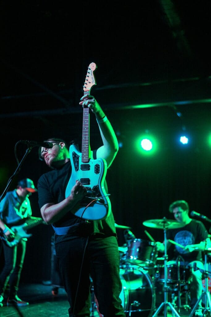 LYXE debut new video for latest single “All Alone” – I Heart Local Music